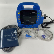 GE Dinamap ProCare 400 with NIBP, SpO2, & Temperature Vital Signs ...
